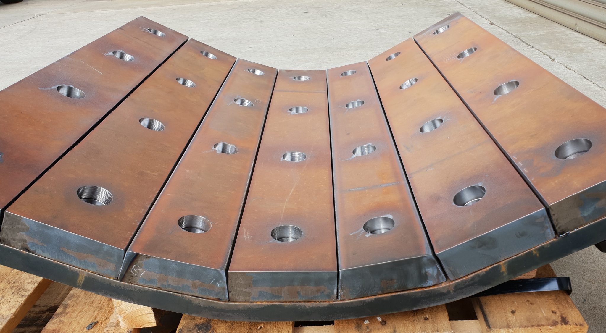 Customized Crusher Apron Plates - West-Trak NZ