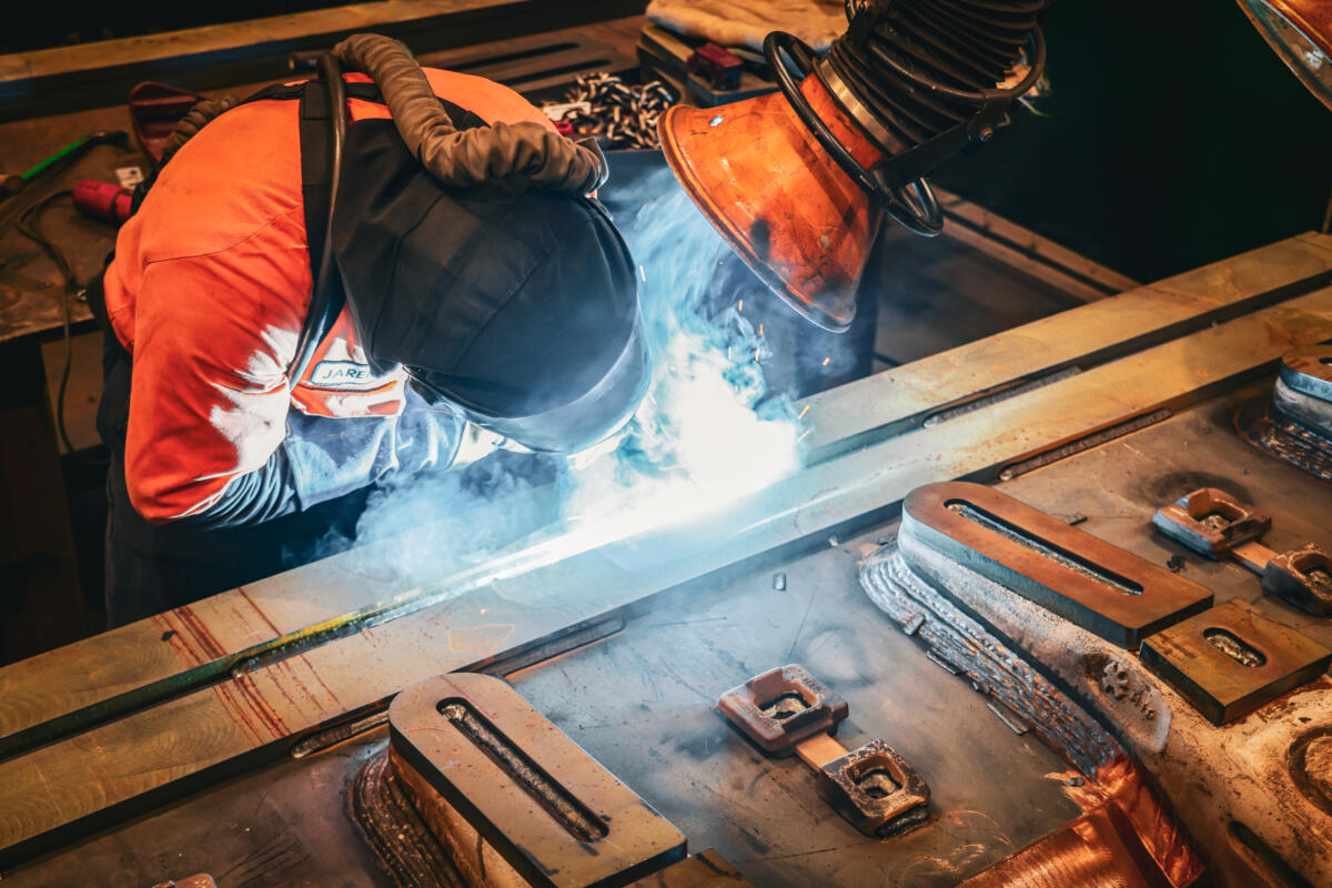 April 2024 - EX1900 Bucket Lip - West-Trak NZ