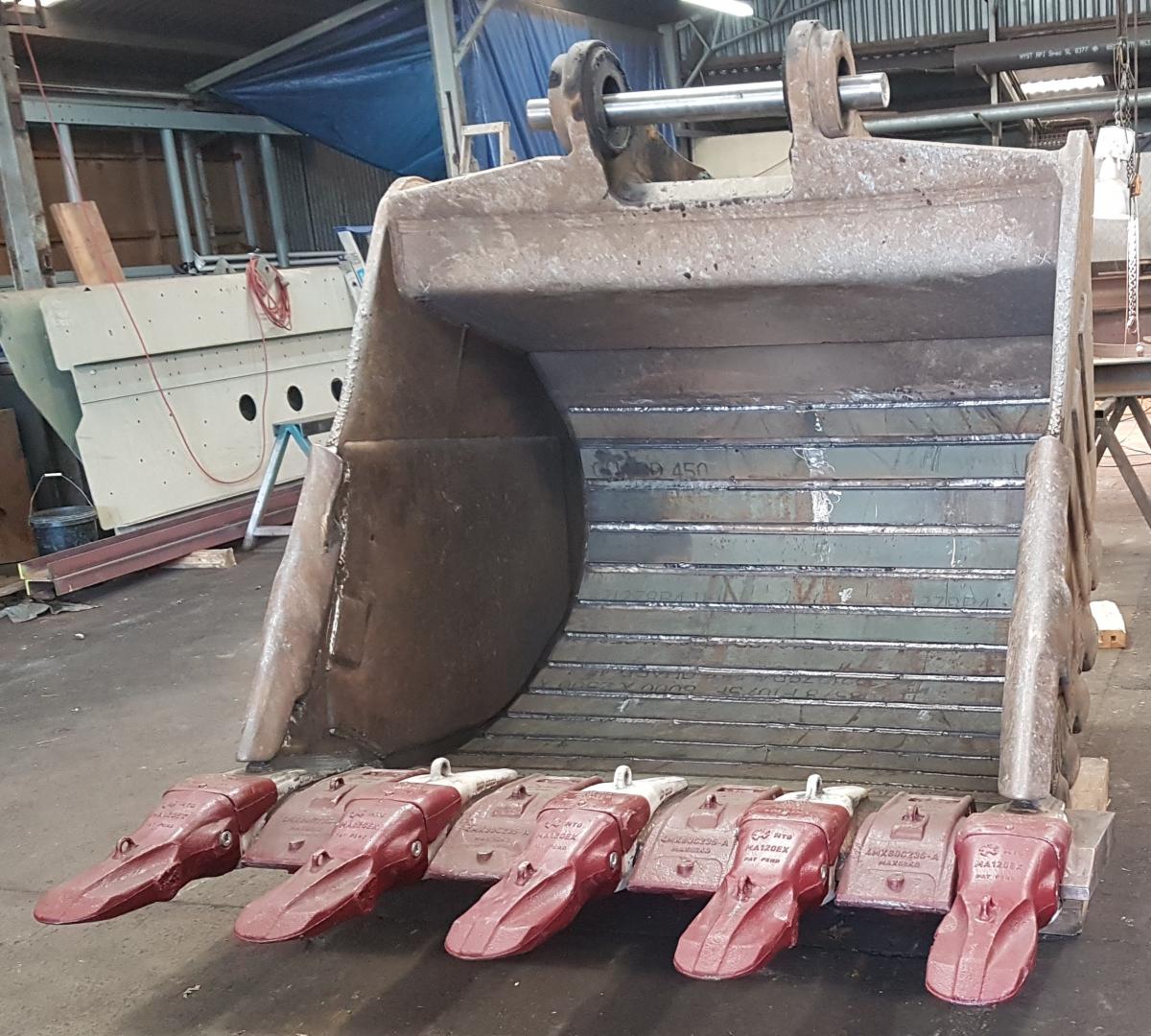 PC600 Bucket Conversion - West-Trak NZ