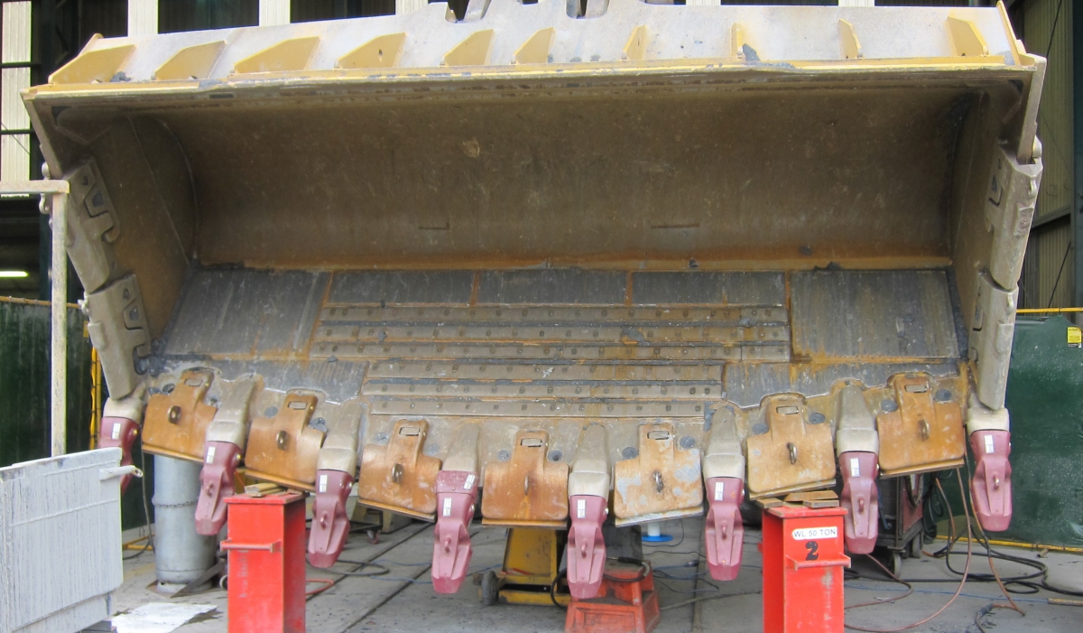 992 Bucket Conversion - West-Trak NZ