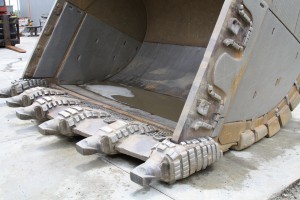 EX3600 Bucket Rebuild - West-Trak NZ
