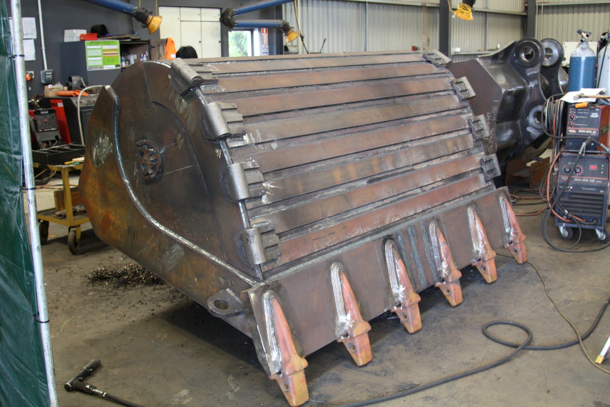 New ZX520LCH-3 Bulk Bucket - West-Trak NZ
