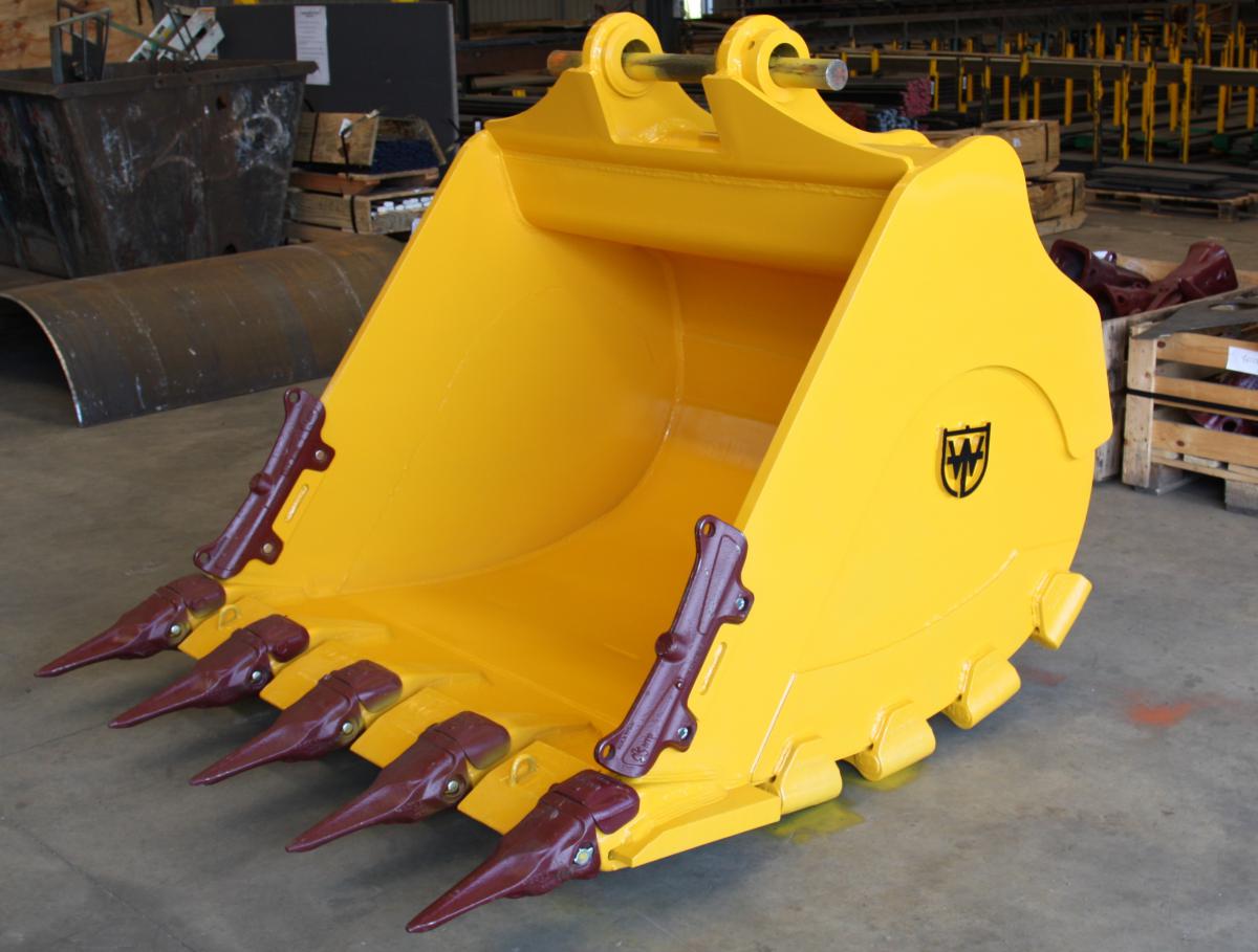 New PC350LC-7 Rock Bucket - West-Trak NZ