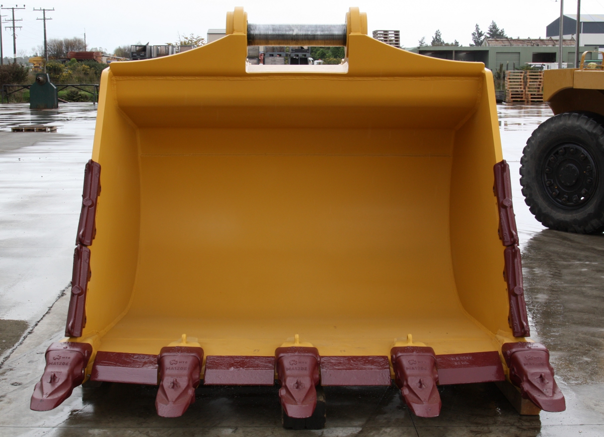 New PC850-8 Rock Bucket - West-Trak NZ