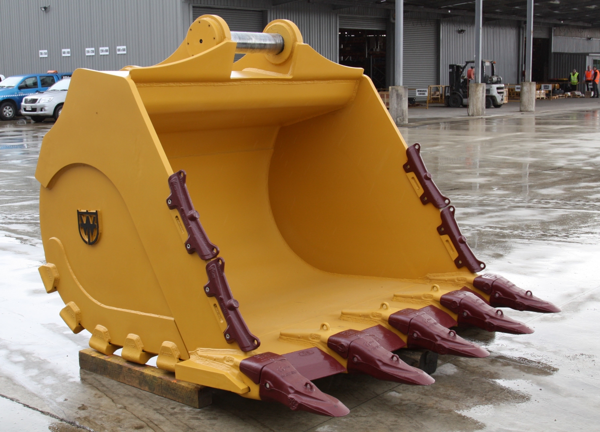 New PC850-8 Rock Bucket - West-Trak NZ