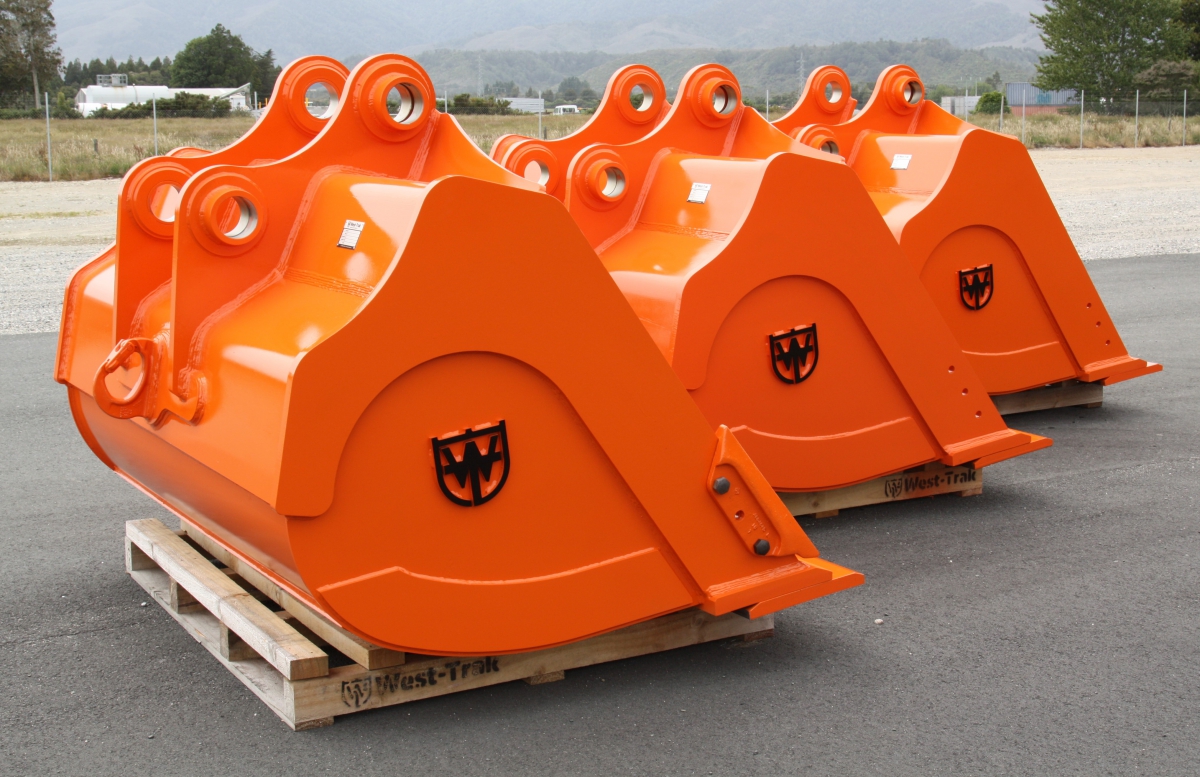 New ZX470LCH-5 Bulk Buckets - West-Trak NZ