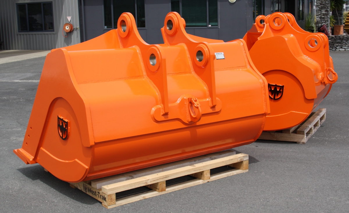 New ZX470LCH-5 Bulk Buckets - West-Trak NZ