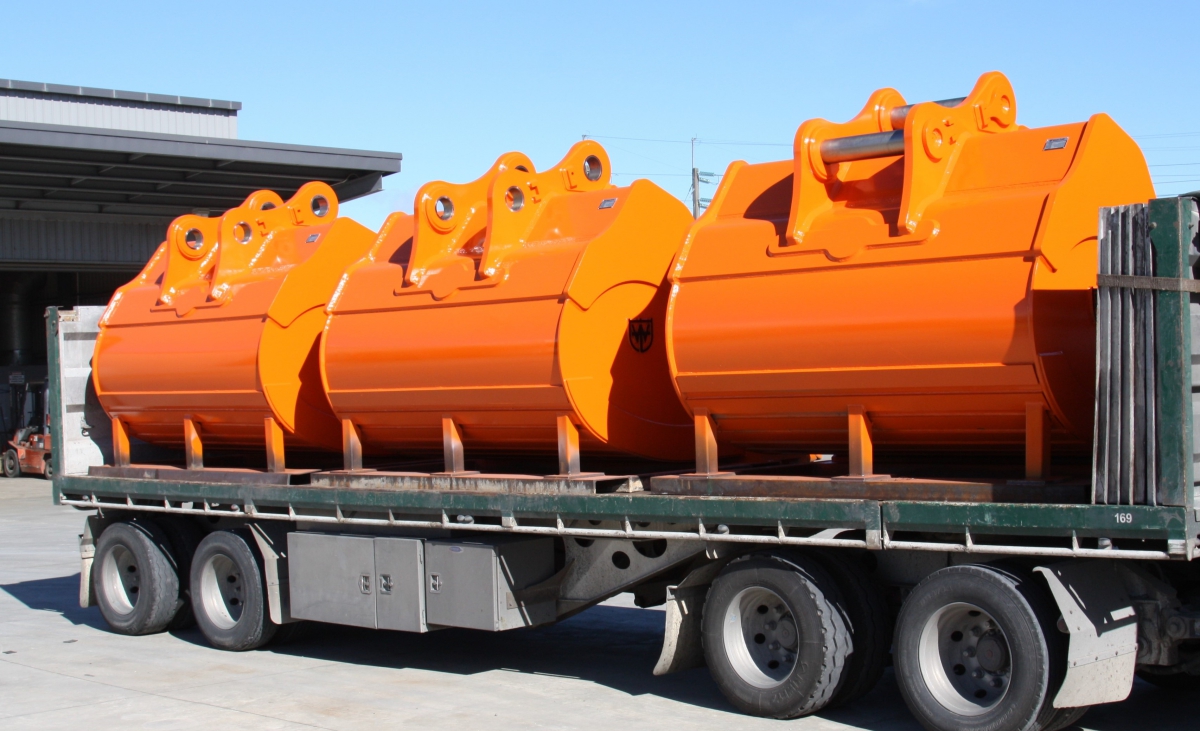A Truck Load of Buckets! - West-Trak NZ