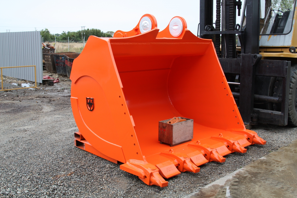 ZX870 Light Duty Rock Bucket - West-Trak NZ